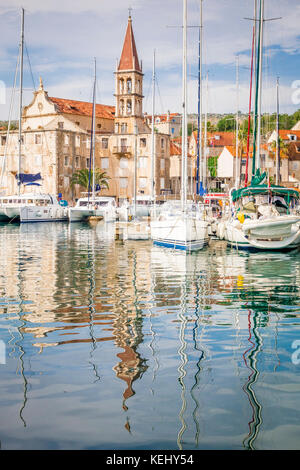 Vis Marina in the heart of the old town. Croatia Stock Photo - Alamy