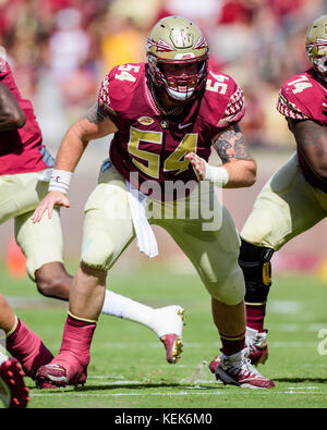Florida State offensive lineman Jacob Rizy (64) sets up to block during ...