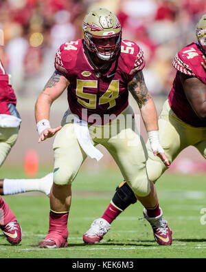Florida State offensive lineman Jacob Rizy (64) sets up to block during ...