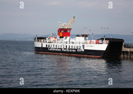 The Caledonian Macbrayne ferry Loch Riddon sailing between the town of ...