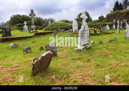 old irish cemetery graves grave yard tombstones ireland head stones ...