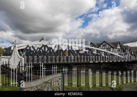 The Town Bridge over the River Weaver at Northwich Cheshire Stock Photo ...