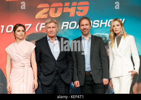 (L-R) Actress Ana de Armas, actor Harrison Ford, director Denis ...
