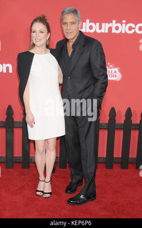Julianne Moore, George Clooney at the Premiere of Paramount Pictures ...