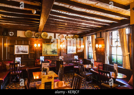 Interior of The Prospect of Whitby pub, Wapping Wall, Wapping, London ...