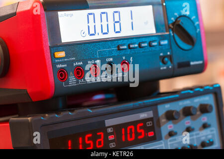 Electronic device for measuring electrical signals Stock Photo - Alamy