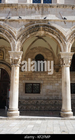 dubrovnik old town in autumn Stock Photo - Alamy