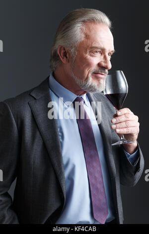 Authoritative business elderly men Stock Photo - Alamy