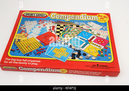 Vintage 1980's Spear's Games Compendium - Draughts, Nine Men's Morris ...