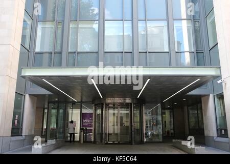 The Main Entrance to St Bartholomew's Hospital, London Stock Photo - Alamy