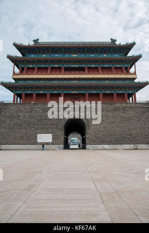 Zhengyang Gate (Front Gate) in Tiananmen Square, in Beijing, China Stock Photo - Alamy