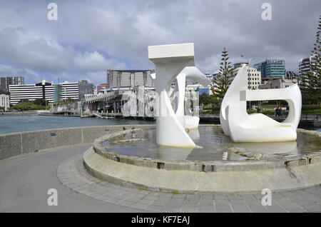 The City to Sea bridge, a pedestrian bridge and Maori-inspired artwork ...