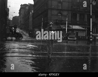 43520 Heavy rain scenes in the City Stock Photo - Alamy