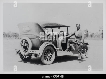 Harold Edward George Snell with his automobile ca. 1930 Stock Photo - Alamy