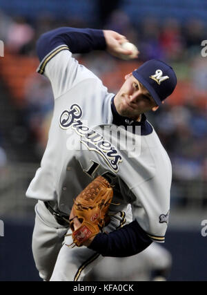 Los Angeles Dodgers pitcher Ben Casparius (78) throws during their ...