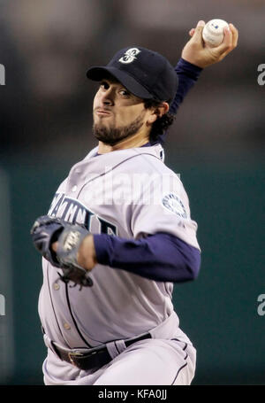 Los Angeles Angels' Joel Pineiro pitches against the Boston Red Sox in ...