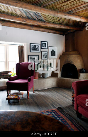 USA; New Mexico; Taos; The Mabel Dodge Luhan House, the bathroom down ...