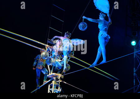 Circus performer on the high wire Long Island New York Stock Photo - Alamy