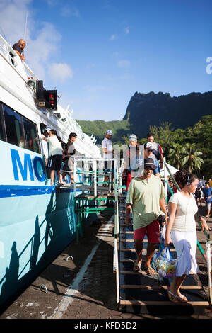Ferry to Moorea from Papeete, Tahiti, French Polynesia Stock Photo - Alamy