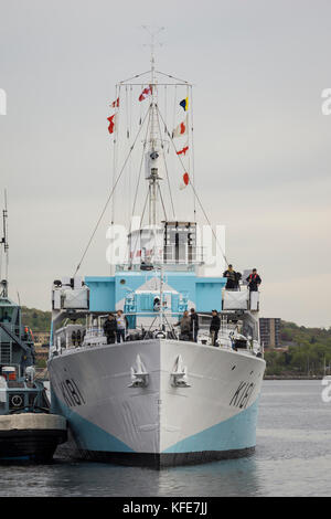 World's last remaining Flower-class corvette HMCS SACKVILLE arrives on ...