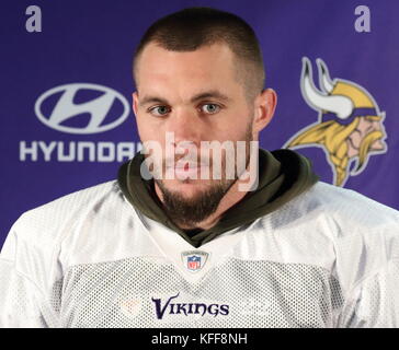 Minnesota Vikings defensive back Harrison Smith (22) runs toward the ...