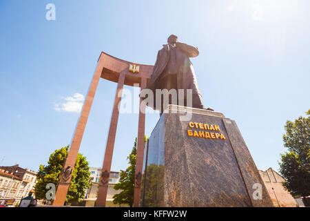 The Stepan Bandery (Stepana Bandera) Monument, Lviv, Ukraine Stock ...