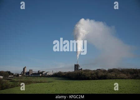 Smoke plume from Castle Cement, Clitheroe, Ribble Valley, Lancashire ...