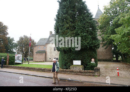 Oosterbeek (Lonsdale) Old Church, Oosterbeek, Netherlands Stock Photo ...