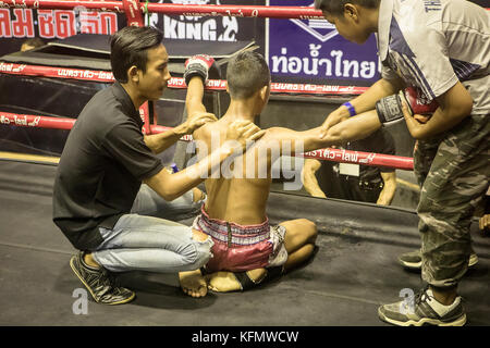 Massage therapist massaging Thailand Stock Photo: 146712483 - Alamy