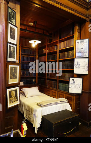 Thomas Edison's napping bed with signed photos of US presidents in his ...