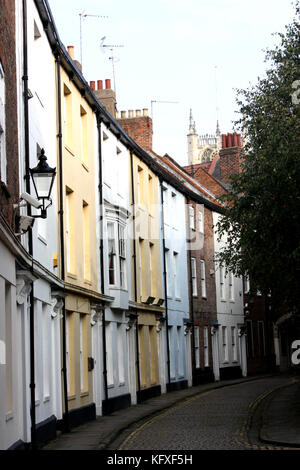 Georgian architecture of houses in Minster Yard of Lincoln cathedral ...