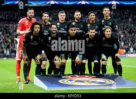 Real Madrid players pose for team photo before the La Liga match ...