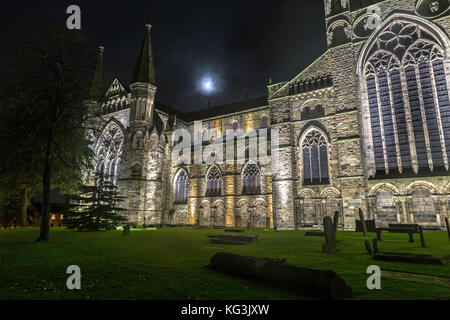 Durham Cathedral at night with moonlight Stock Photo - Alamy