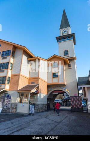 Stratton ski village Vermont, USA Stock Photo - Alamy