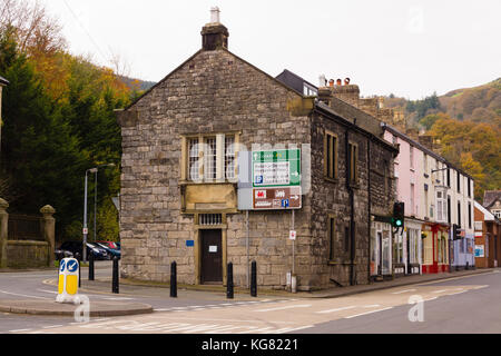 The old armoury and police station on Parade and Hill street in ...