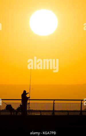 cardiff barrage, Orange sunrise Stock Photo - Alamy