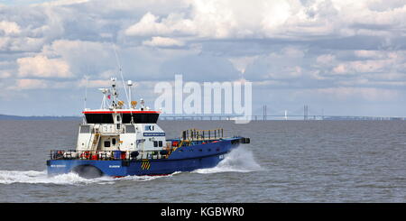 Twin hulled windfarm support vessel MCS Sirocco (Crew Boat) powering up ...