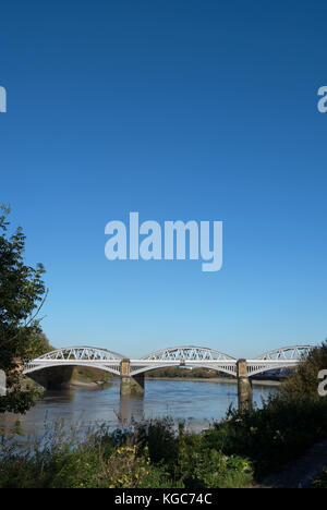 barnes bridge, a rail bridge crossing the river thames to link barnes ...