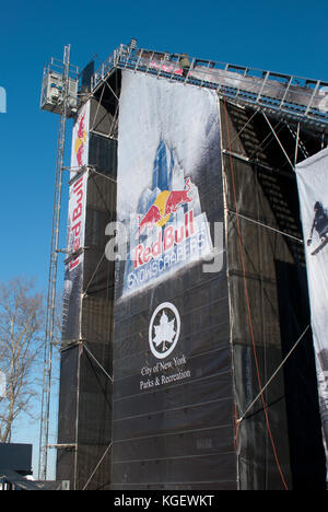 Scenes from the Red Bull Snowscrapers snowboarding event in New York ...