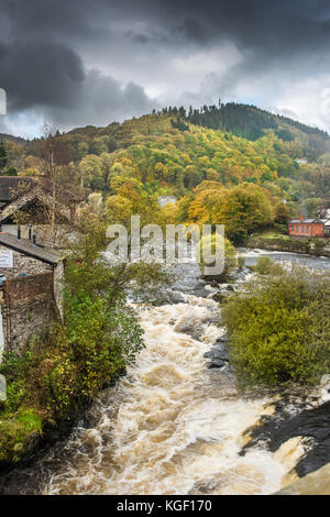 The rapids at Llangollen, Wales, UK, on an autumn day Stock Photo - Alamy