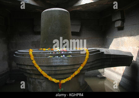 Badavi Shivalinga Temple Hampi Karnataka India Asia October 2010 Stock ...