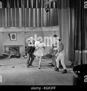 Davy (1958) , Ron Randell , George Relph Stock Photo - Alamy