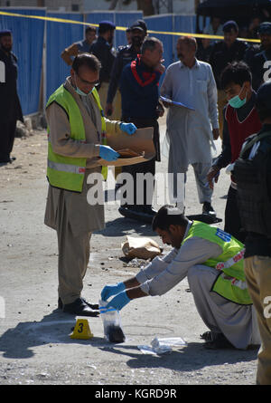 Quetta, Pakistan. 08th Nov, 2017. Pakistani Security Officials and ...