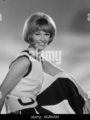 Summer Holiday (1963) , Pamela Hart , Jacqueline Daryl Stock Photo - Alamy