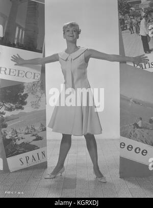 Summer Holiday (1963) , Jacqueline Daryl Stock Photo - Alamy