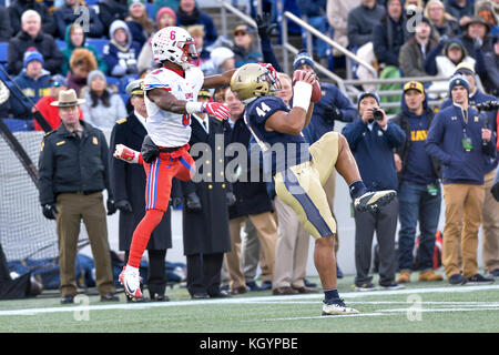Annapolis, Maryland, USA. 11th Nov, 2017. Navy fullback CHRIS HIGH (33 ...