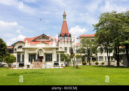 Royal Phya Thai Palace, Bangkok, Thailand Stock Photo - Alamy