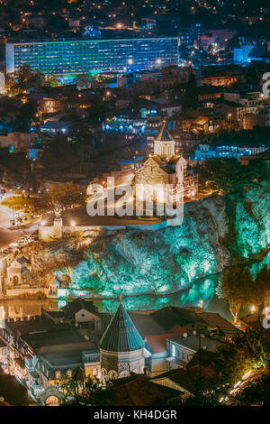 Night view of the Vakhtang I Gorgasali statue in central Tbilisi ...