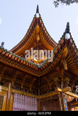 Yu Baba Gongbei chinese style mosque, Gansu province, Linxia, China ...