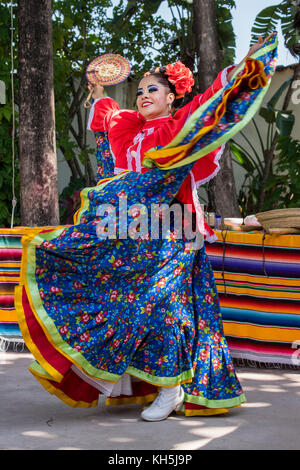Woman dancing - Puerto Vallarta, Jalisco, Mexico. Xiutla Dancers - a ...